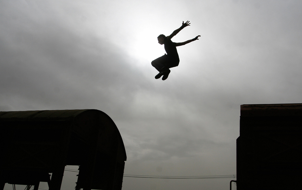 Pass Through Obstacles • Stephane Andre